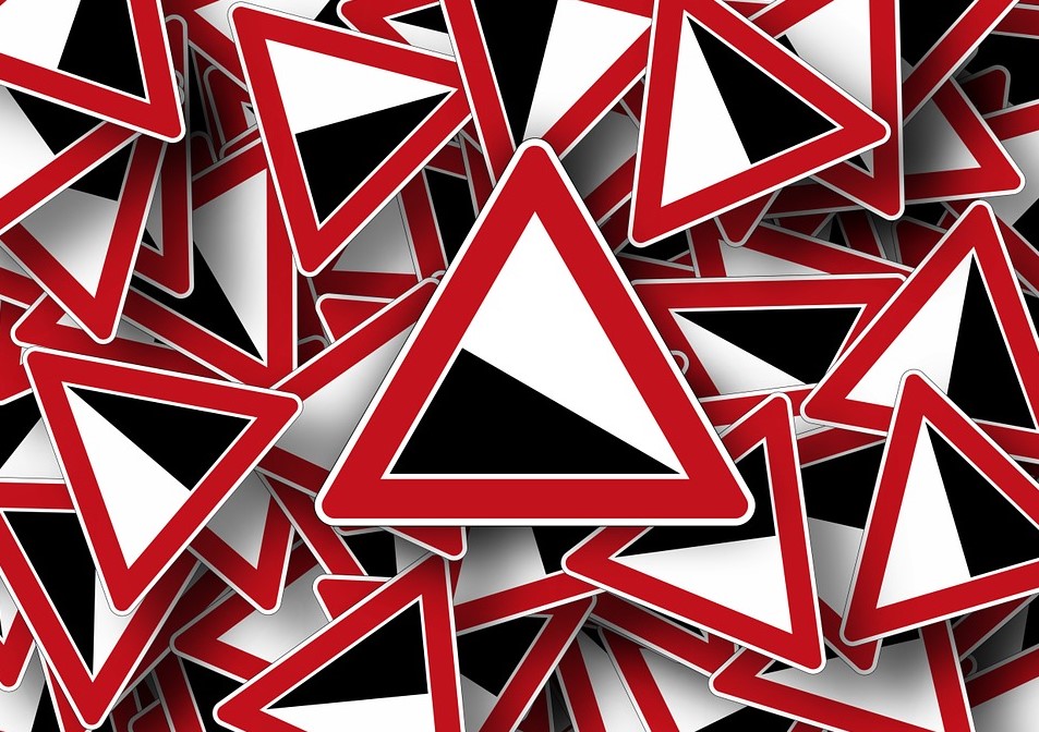 signtriangle – Pisaries Creator